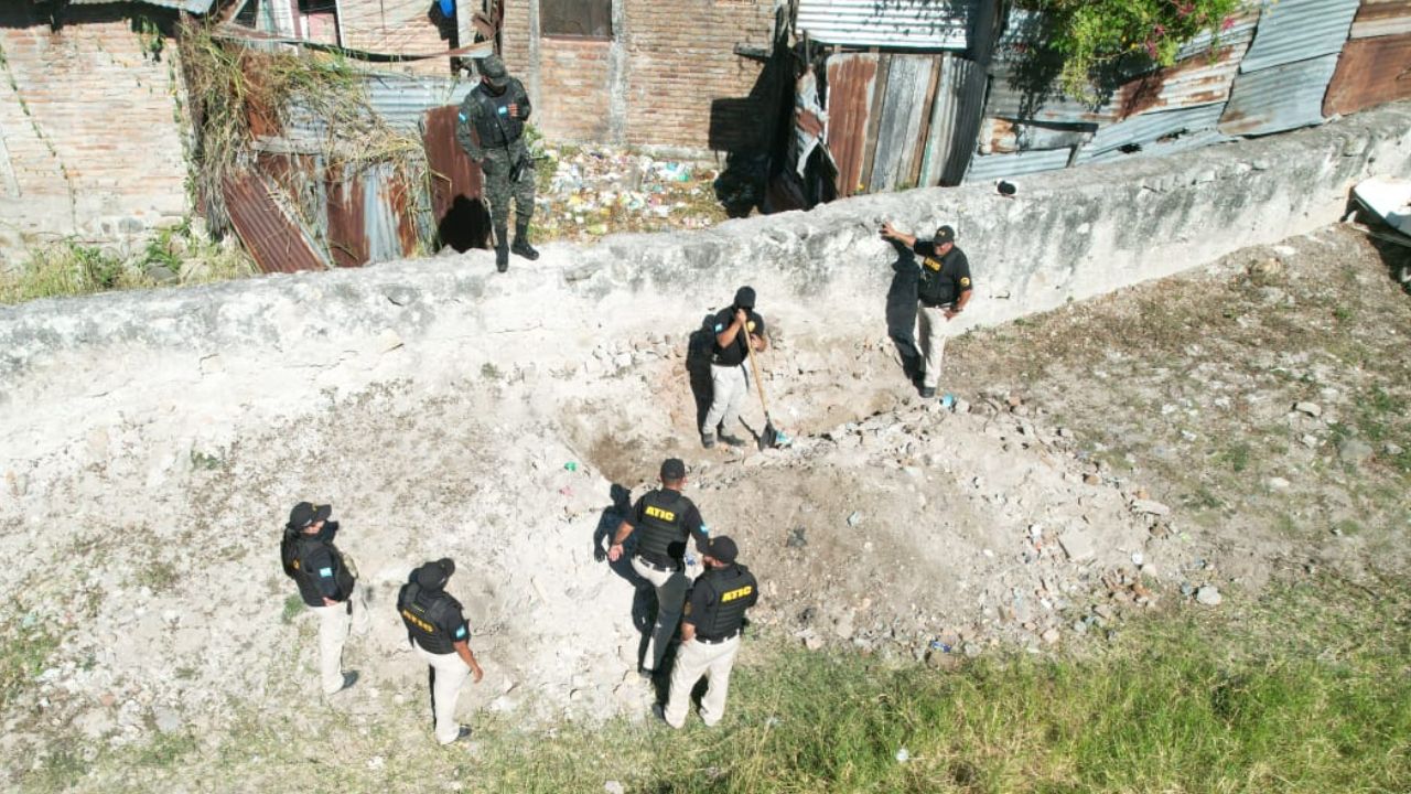 ATIC busca cementerio clandestino en la colonia Divanna, en la capital