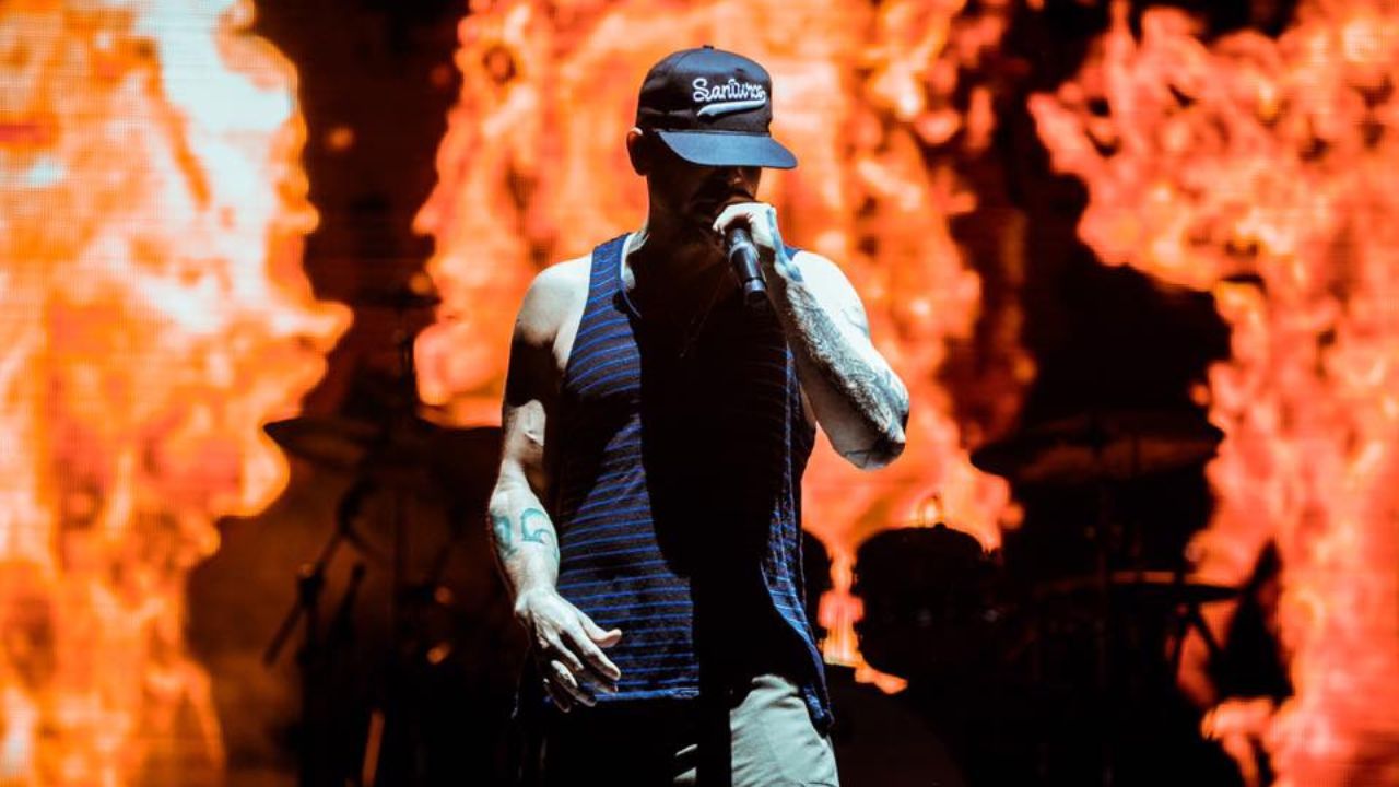 Residente, elegido como mejor rapero en español de la historia por ...