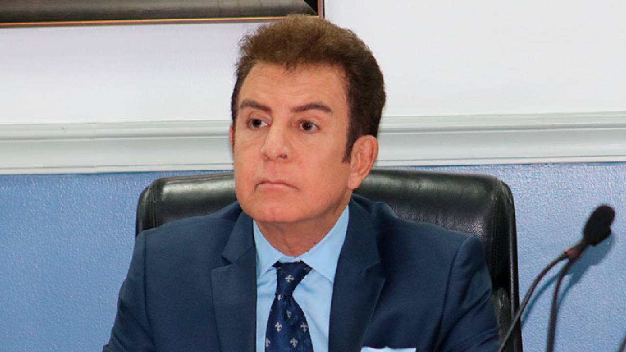 Salvador Nasralla se perfilaría como precandidato presidencial del PL