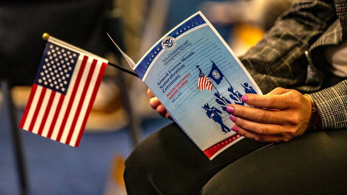 Estas personas podrán obtener ciudadanía de Estados Unidos sin examen ...